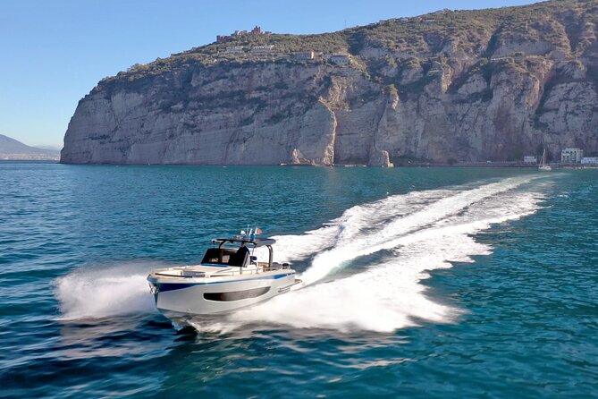 Capri Private All Inclusive Boat Tour With City Exploration - Pricing