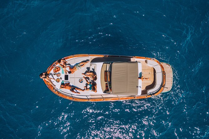 Capri Private Boat Tour From Sorrento, Positano or Naples - Exploring Capris Highlights