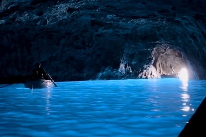 Capri Private Boat Tour With Spritz Included - Meeting and Pickup