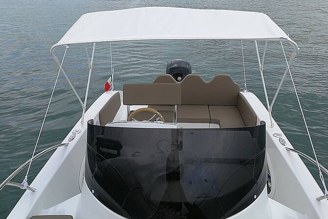 Capri Private Boat Tour With Spritz Included - Why Choose This Tour