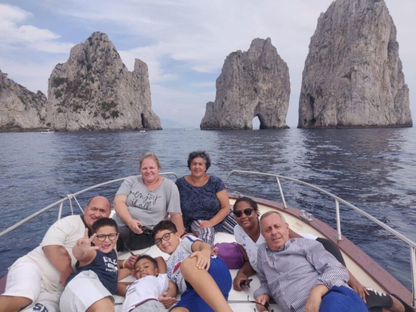 Capri: private tour in a typical boat - Frequently Asked Questions