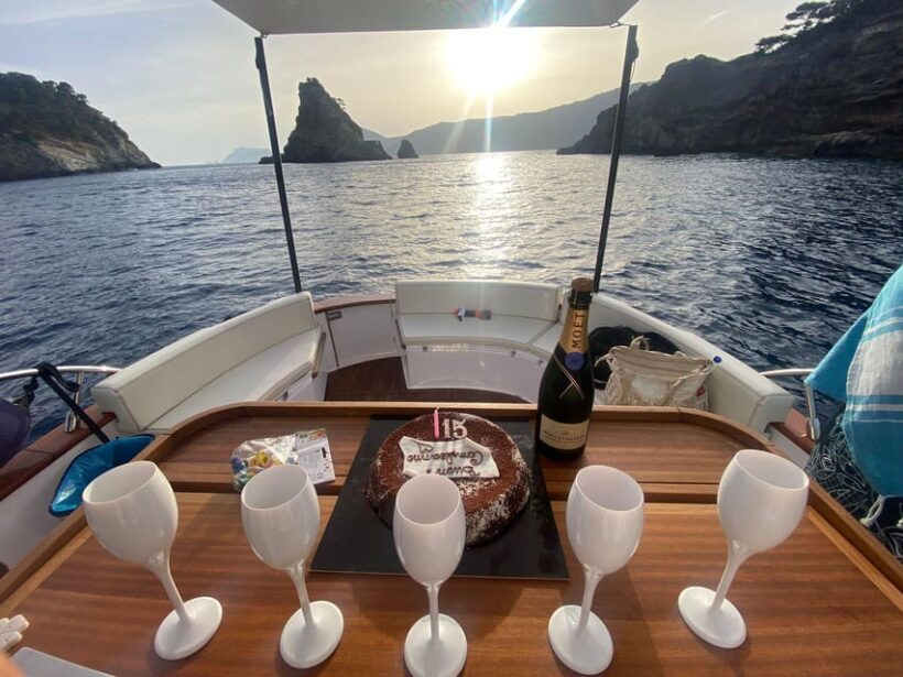 Capri Secret Corners by Private Boat with Local Skipper - Who Will Love This Tour?