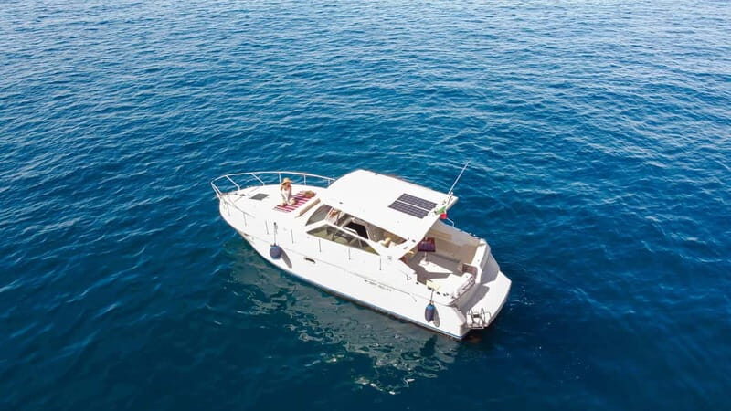 Capri: shared boat tour from Sorrento - 7 hours - FAQ
