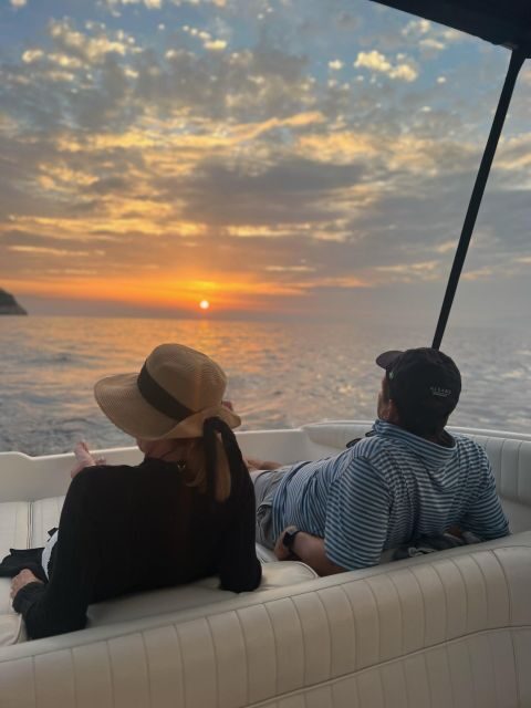 Capri: Sunset Boat Tour - Detailed Breakdown of the Experience