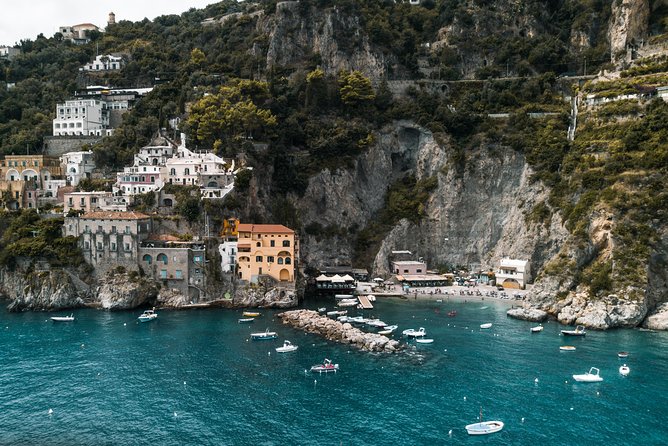 Capri to Amalfi Coast Private Boat Excursion - Savoring Local Cuisine and Beverages