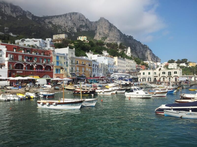 Capri: Walk through the streets of the center - Key Points