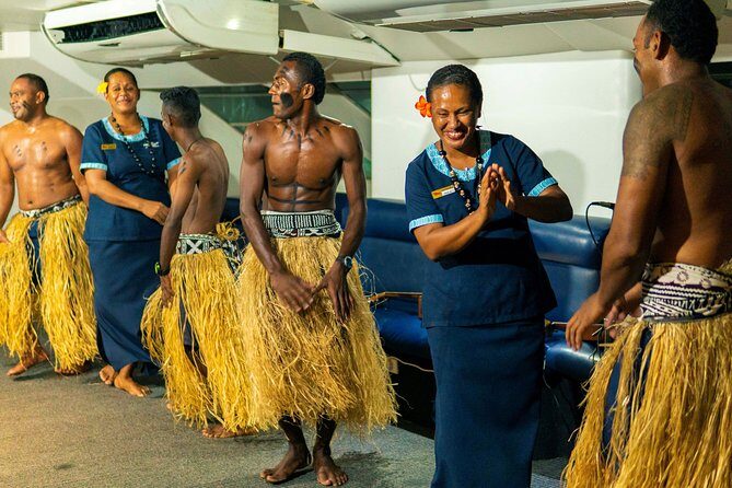 Capt Cook Cruises Super Saver Combo: Day Sail + Dinner Cruise - Who Will Love This Tour?