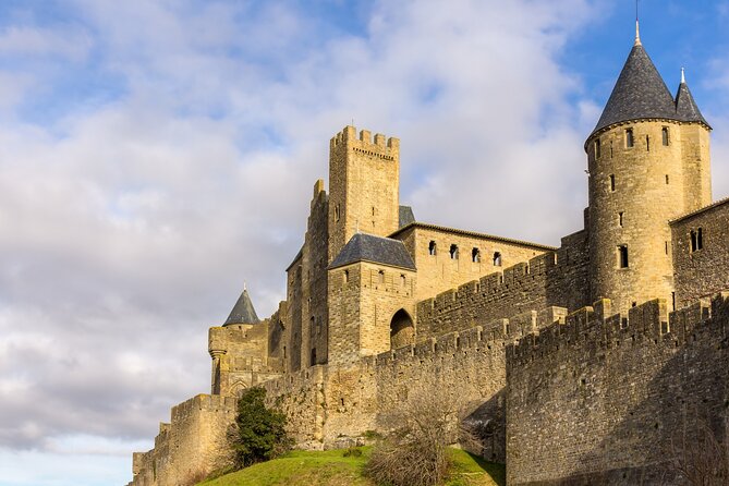 Carcassonne Scavenger Hunt and Highlights Self-Guided Tour - Who Will Love This Tour?
