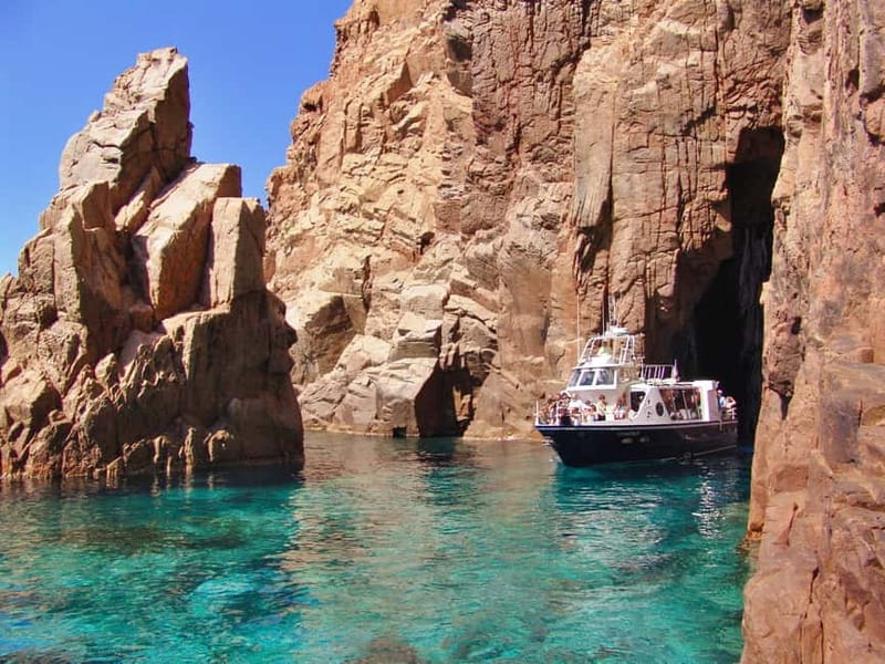 Cargèse: Calanques of Piana on a family boat - In-Depth Itinerary Breakdown