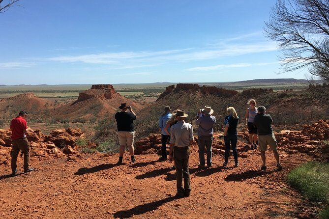 Carisbrooke Station and Dinosaur Stampede Day Tour - Transportation and Group Size