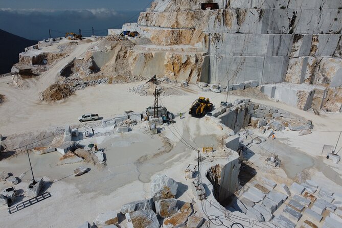Carrara: Exclusive Marble Cave Tour Adventure in a 4x4 - Customer Reviews and Experiences