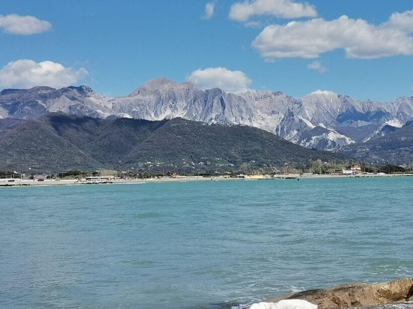 Carrara Marble-Day-Tour - enjoy fun, music and food-tasting - Authentic Experiences and Authenticity