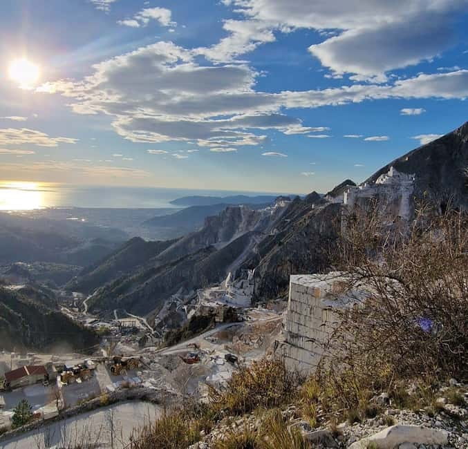 Carrara marble quarries with lard tasting: Off-road quarry tour - Key Points