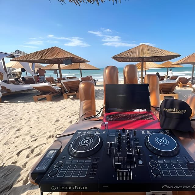 Cartagena: Ancestral Beachclub daytour in Tierra Bomba - Key Points