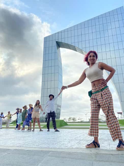 Cartagena: Barranquilla and Santa Marta BILINGUAL GUIDE - Who Should Consider This Tour?