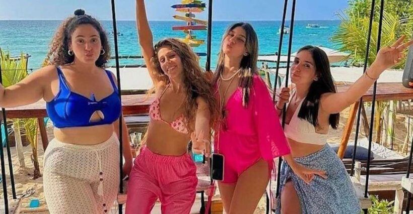 Cartagena: Barú Beach Tour with Optional Bird Aviary - FAQ