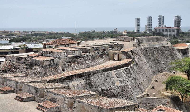 Cartagena: BILINGUAL CITYTOUR + SAN FELIPE CASTLE & Old city - Transport and Timing: Practical and Convenient