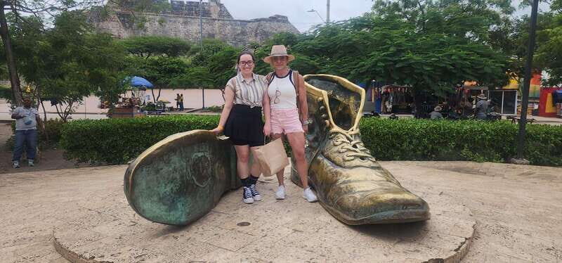 Cartagena: BILINGUAL CITYTOUR + SAN FELIPE CASTLE & Old city - The Sum Up