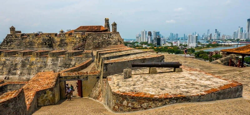 Cartagena: BILINGUAL CITYTOUR + SAN FELIPE CASTLE & Old city - FAQ