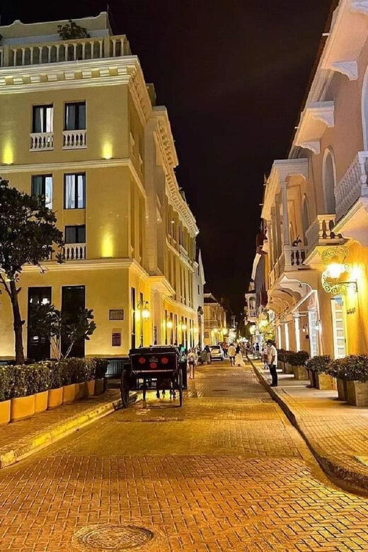 Cartagena: COLLONIAL HORSE DRAWN CARRIAGE by THE OLD CITY - Authentic Feedback from Travelers