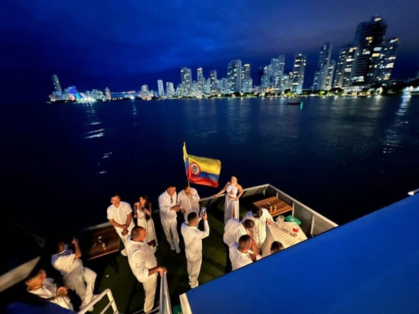 Cartagena: EXCLUSIVE SUNSET ON YACHT IN THE BAY WITH LIQUOR - FAQ