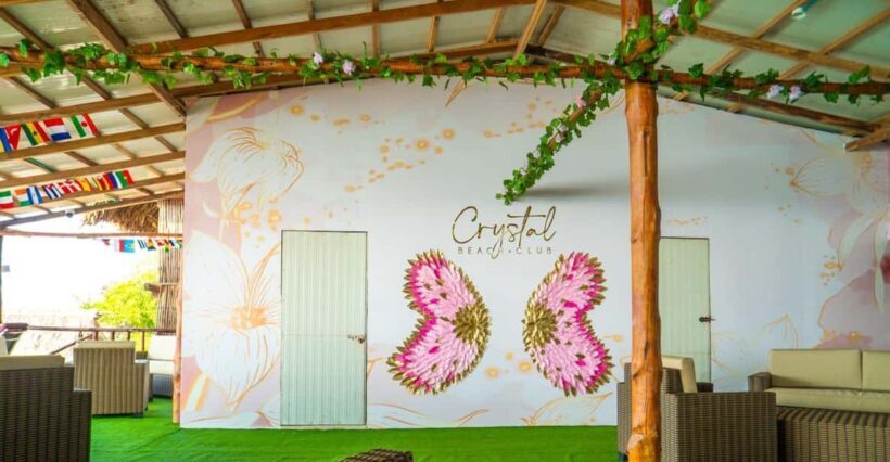 CARTAGENA: FULL DAY IN CRISTAL BEACH CLUB VIP+LUNCH+SNORKEL - Key Points