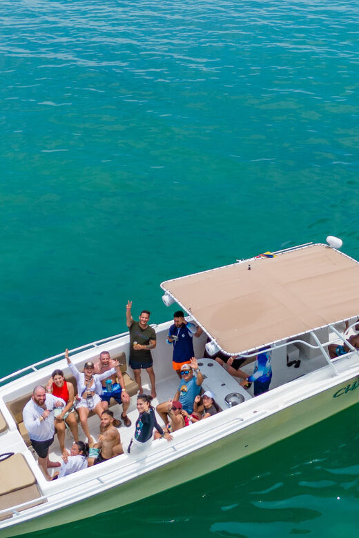 CARTAGENA: FULL DAY IN CRISTAL BEACH CLUB VIP+LUNCH+SNORKEL - A Closer Look at the Tour Experience