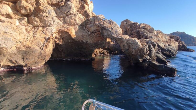 Cartagena: Guided tour by boat to the Isla de las Palomas - Exploring Cartagenas Coast by Boat: What You Can Expect