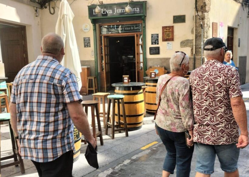 Cartagena: Guided Walking Tour with Tapas and Drinks - Why This Tour Works Well