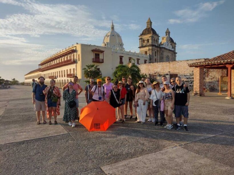 Cartagena: Historic Center and Getsemaní Shared Walking Tour - Exploring Cartagena’s Historic Core and Getsemaní