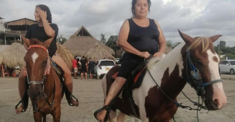 Cartagena: Horse Riding on the Beach with Photos and Lunch - Why This Tour Offers Good Value