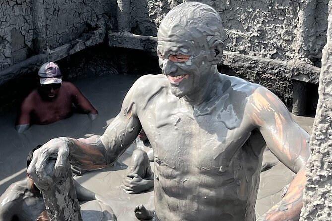 Cartagena Mud Volcano Tour — VIP Exclusive Crowd-Free Access! - Attentive and Knowledgeable Guides