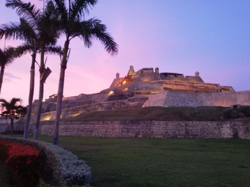 Cartagena: Party Bus Tour In Cartagena - Key Points