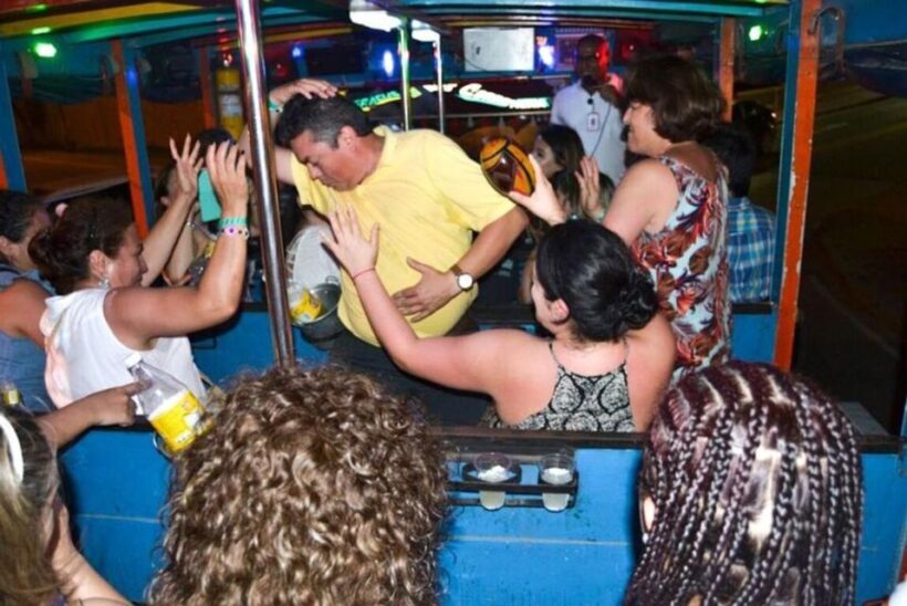 Cartagena: Party Bus Tour In Cartagena - Who Should Consider This Tour?