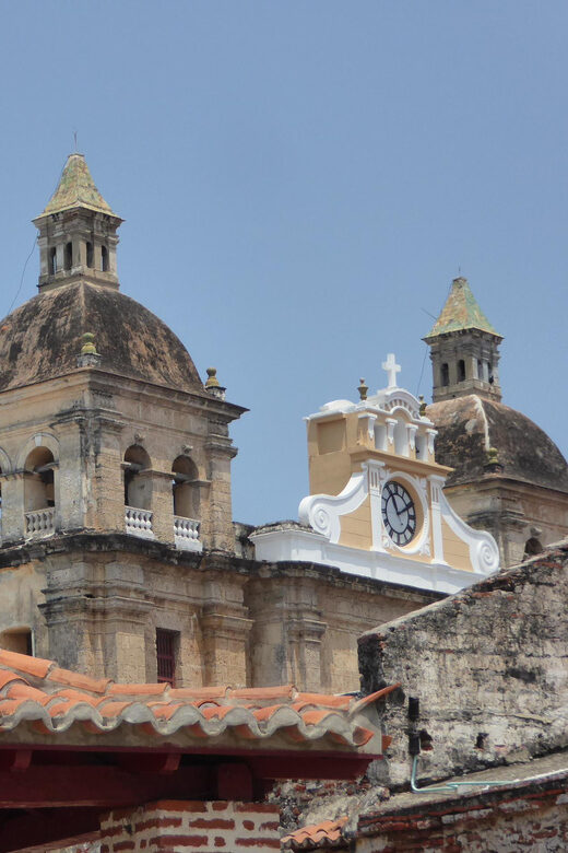 Cartagena: Private Walking Tour with German or Italian Guide - Key Points