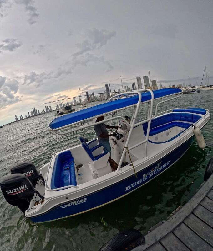 Cartagena: Rosario Islands VIP Tour by Luxury Sports Boat - Key Points