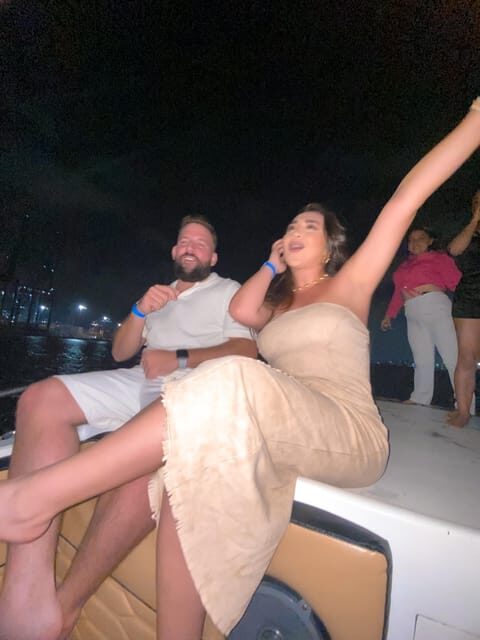 Cartagena: Speed Boat Party on the Bay with open bar - Who Should Consider This Tour?