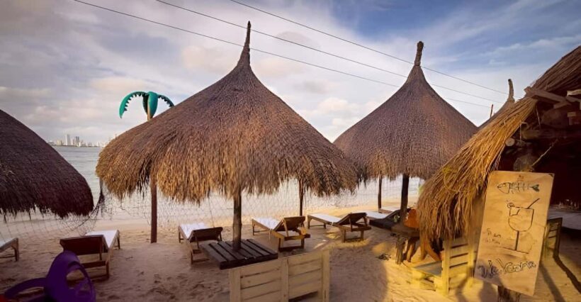 CARTAGENA: TOUR Chiringuito playa en tierra bomba - Key Points