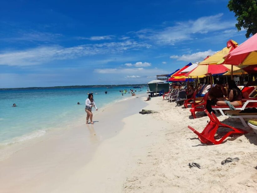 Cartagena: Tour tradicional Playa blanca barú por bus - Key Points