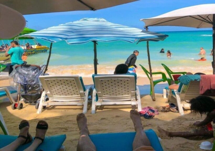 Cartagena: Traditional Daytour to Playa Blanca By Bus! - Who Should Consider This Tour?