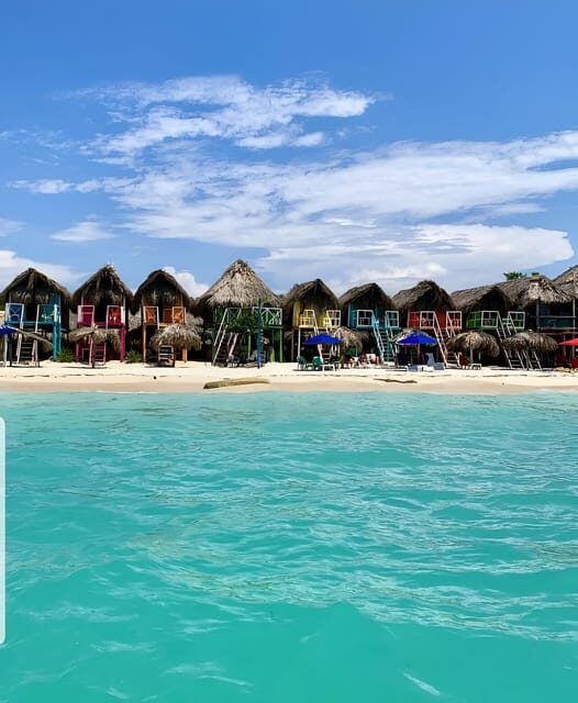 Cartagena: VIP Tour to Playa Tranquila with Snorkel and Lunch - FAQ