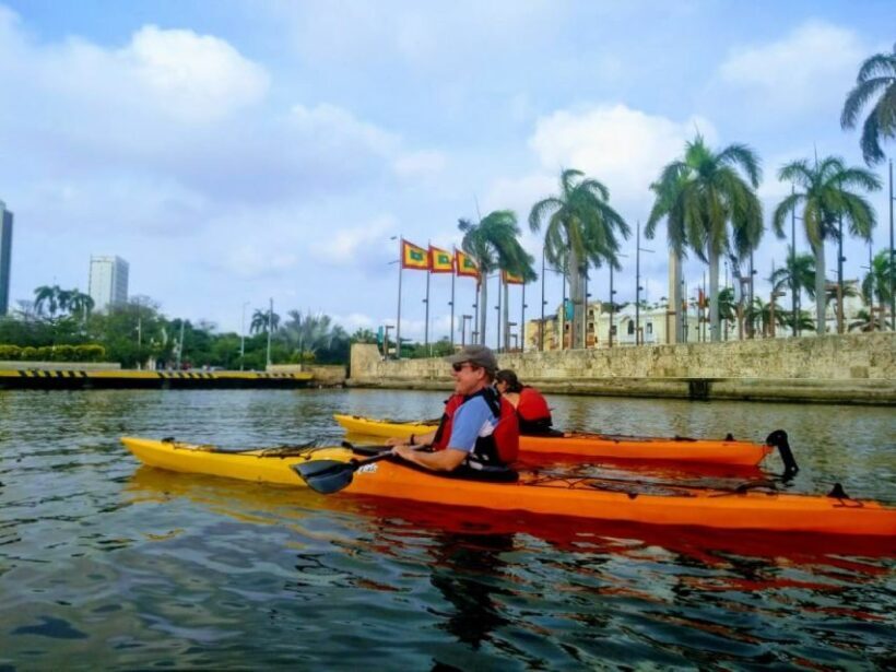 Cartagena: Walled City Kayak Tour - Introduction to the Experience
