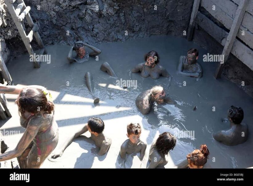 Cartatgena: Volcan Del Totumo + Almuerzo En Hotel VIP - An Overview of the Tour Experience