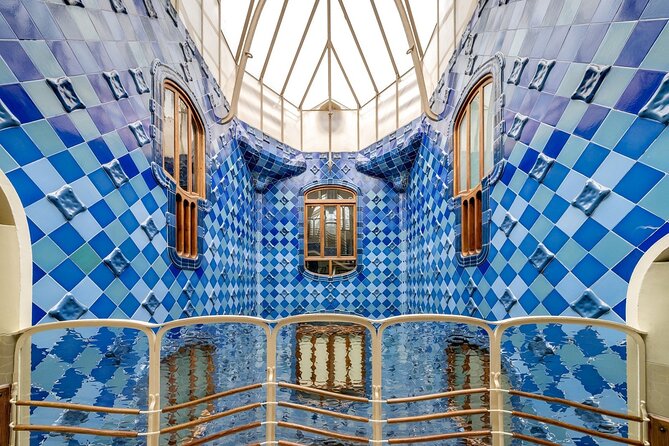 Casa Batllo Fast Track Guided Tour - Meeting Point Details and What to Expect on Arrival