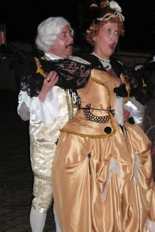 Casanovas Tour: Baroque District Dresden With Wine - Key Points