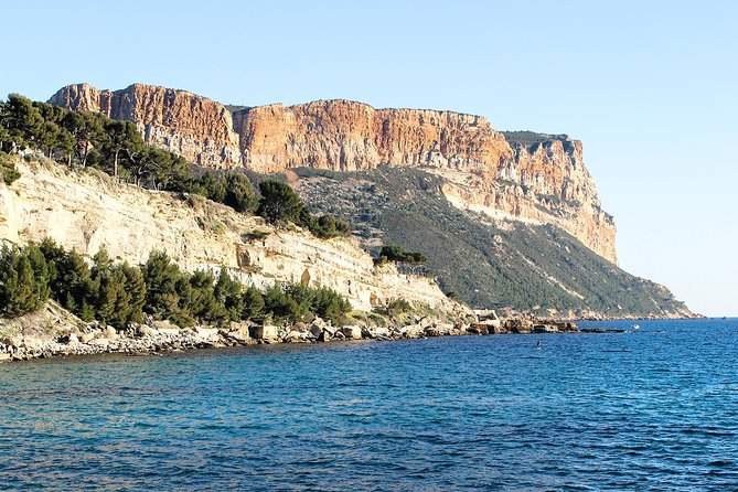 Cassis ancient fishing port, Calanques & spectacular Cap Canaille private tour - The Calanques by Sea