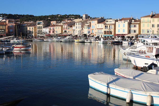 Cassis ancient fishing port, Calanques & spectacular Cap Canaille private tour - Practical Details and What to Expect