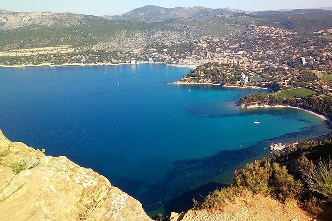 Cassis & Luberon From Aix-En-Provence - Visiting Cape Canaille