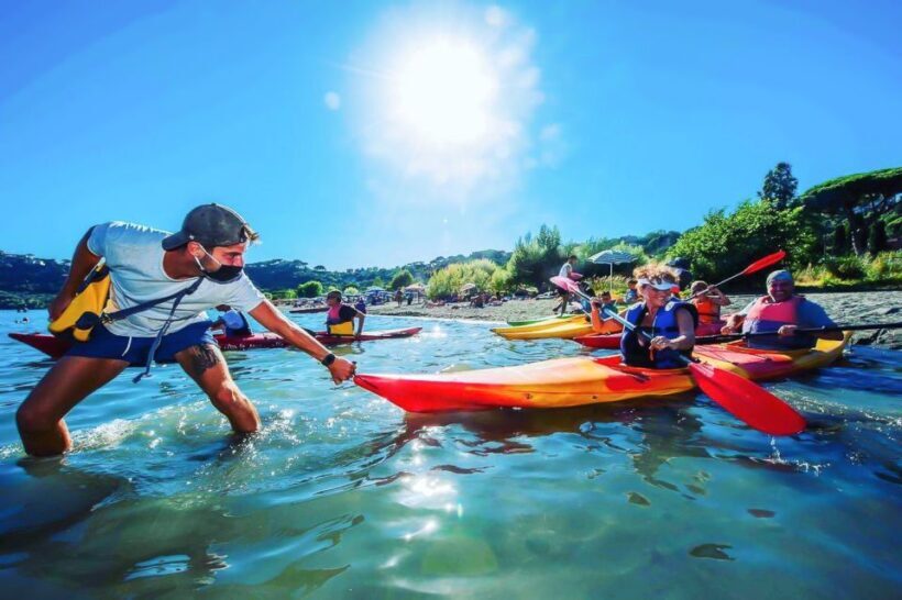 Castel Gandolfo: Kayak Food and Wine Tour - Who Should Consider This Tour?