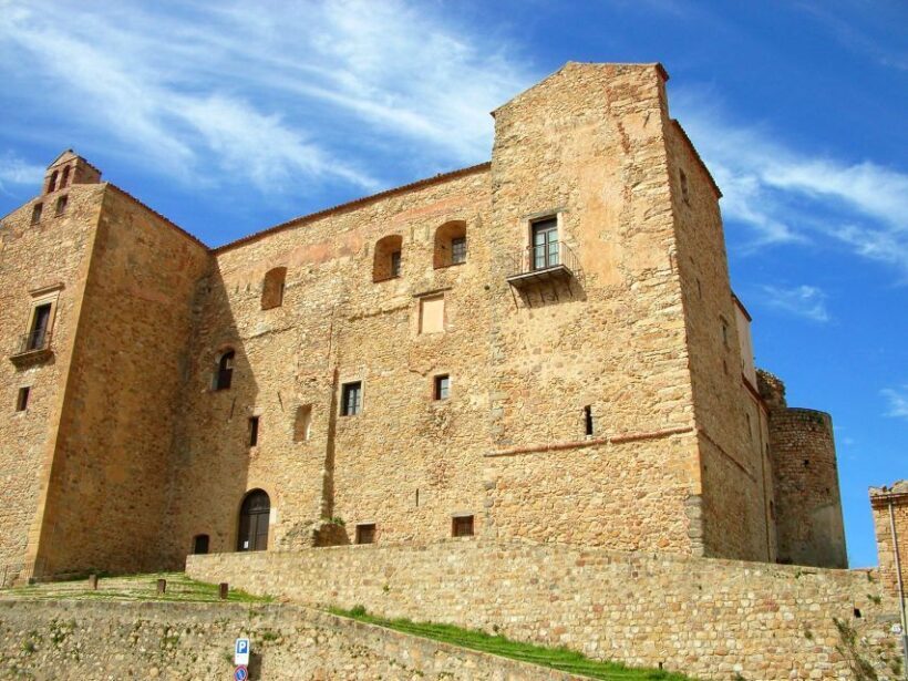 Castelbuono: Medieval Walking Tour & Local Dessert - The Itinerary Breakdown